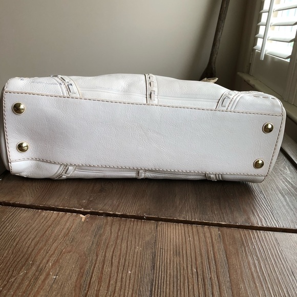 Coach | Bags | Authentic Coach White Leather Shoulder Bag | Poshmark